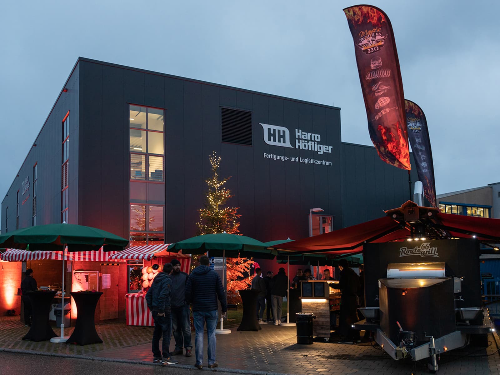 Karriere | Harro Höfliger